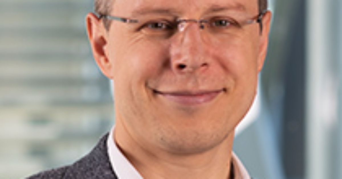 Daniel Varro - Universität für Weiterbildung Krems