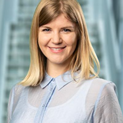 Nora Holzer - Universität für Weiterbildung Krems